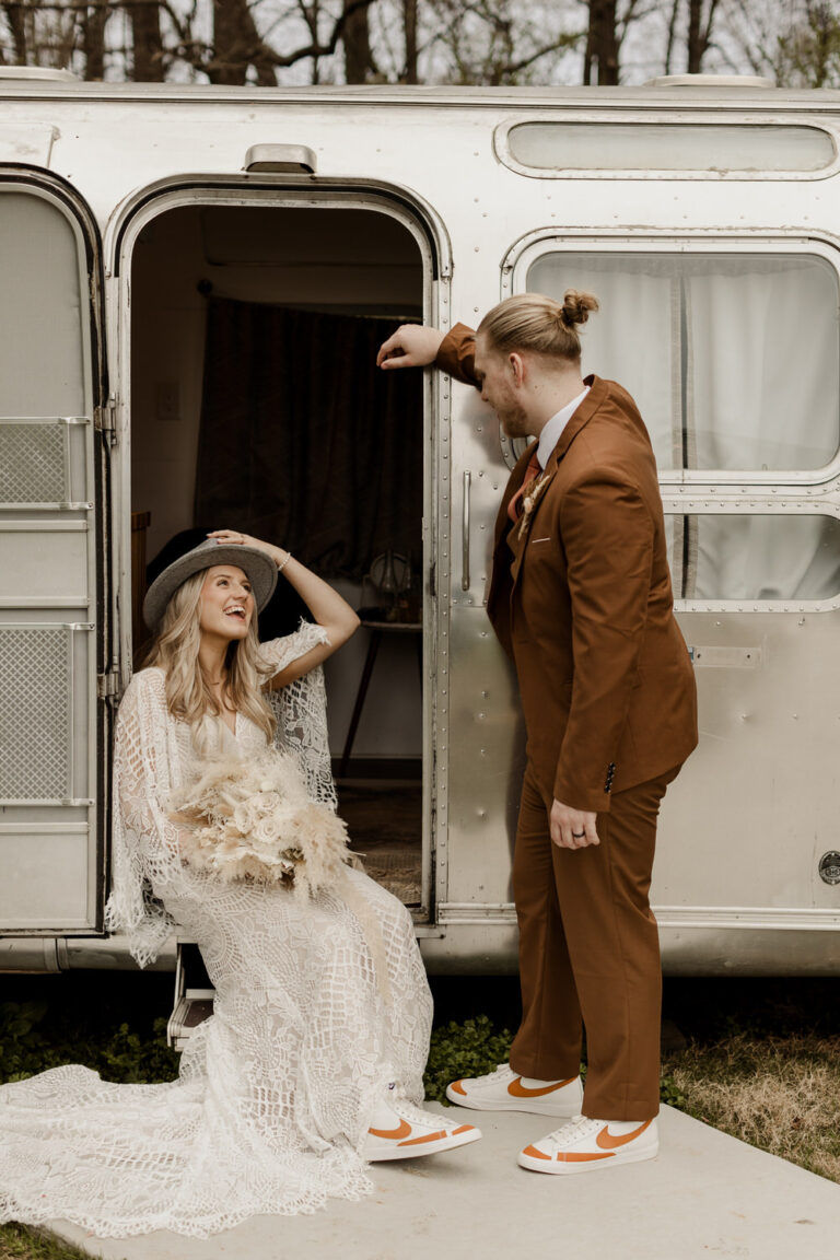 Barn South Wedding Venue Guide - Saturday Sun