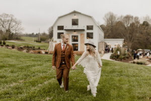 Barn South Wedding Venue Guide - Saturday Sun