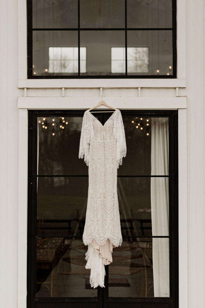 Barn South Wedding Venue Guide - Saturday Sun