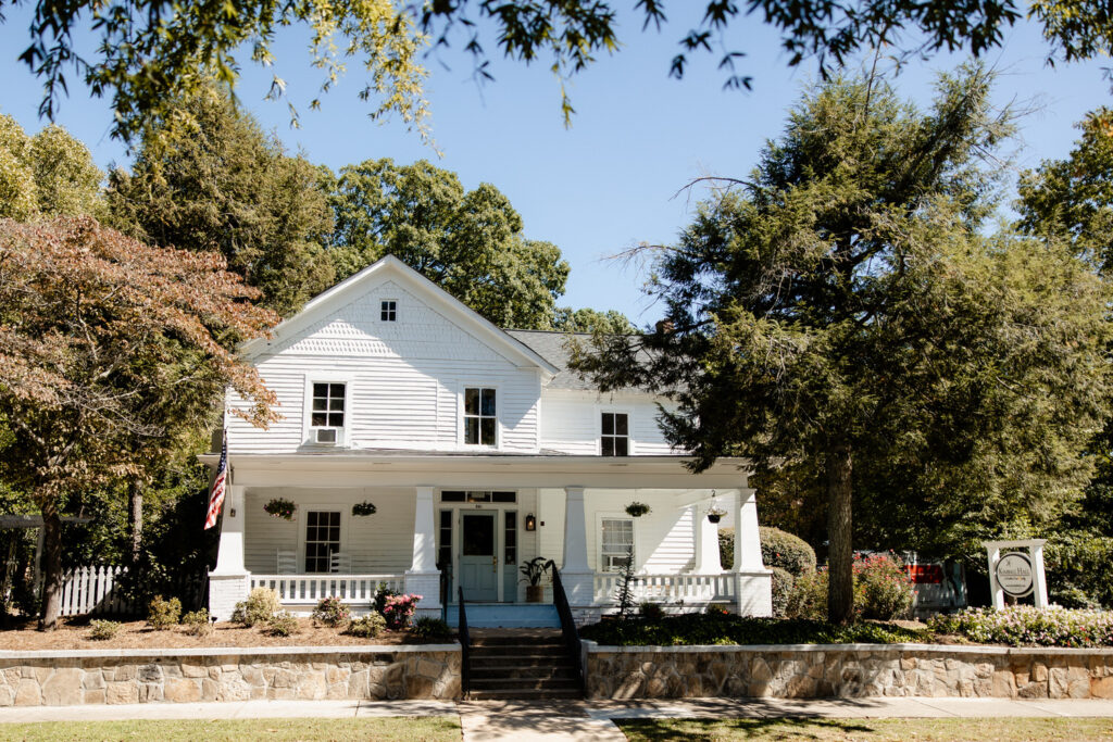 Kimball Hall Roswell Wedding Guide | Photos, Cost & Tips